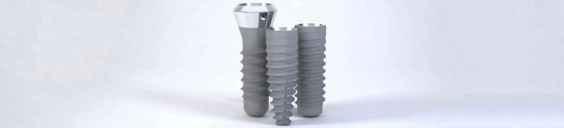 Titan Implantate werden in der Regel ambulant gesetzt.